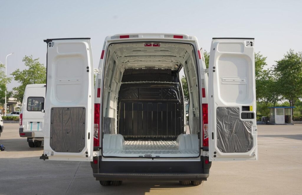 Iveco Daily Diesel Cargo Van China Automotive - iChelaba Motor